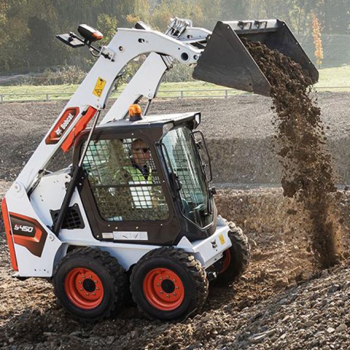 Alquiler Minicargadora Bobcat 》Rentaire《